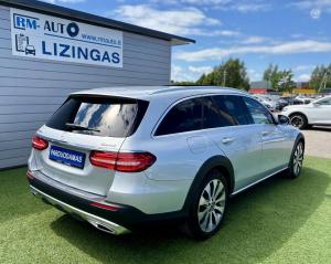 Grey Mercedes-Benz E-Class 2019 in Panevezys, with an engine capacity of 1.95 L and mileage of 225 thousand km for 17300 €, photo 6 on AUTOMOTO.COM.LV