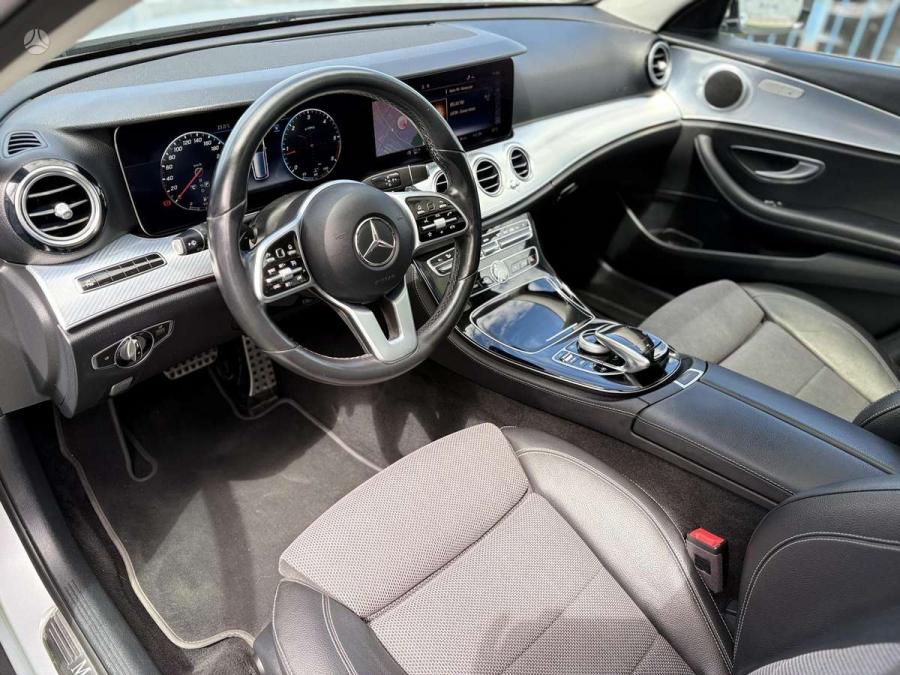 Grey Mercedes-Benz E-Class 2019 in Panevezys, with an engine capacity of 1.95 L and mileage of 225 thousand km for 17300 €, photo 12 on AUTOMOTO.COM.LV