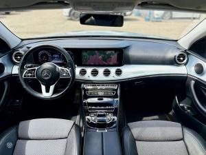 Grey Mercedes-Benz E-Class 2019 in Panevezys, with an engine capacity of 1.95 L and mileage of 225 thousand km for 17300 €, photo 14 on AUTOMOTO.COM.LV