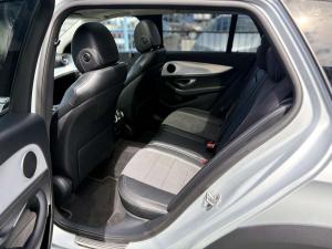 Grey Mercedes-Benz E-Class 2019 in Panevezys, with an engine capacity of 1.95 L and mileage of 225 thousand km for 17300 €, photo 26 on AUTOMOTO.COM.LV