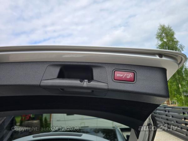 Pelēks Mercedes-Benz E-Class 2019 Tartu, ar dzinēja tilpumu 2.00 L un nobraukumu 226 tūkst. km par 25600 €, foto 8 vietnē AUTOMOTO.COM.LV