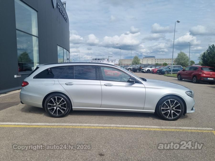 Pelēks Mercedes-Benz E-Class 2019 Tartu, ar dzinēja tilpumu 2.00 L un nobraukumu 246 tūkst. km par 24900 €, foto 4 vietnē AUTOMOTO.COM.LV