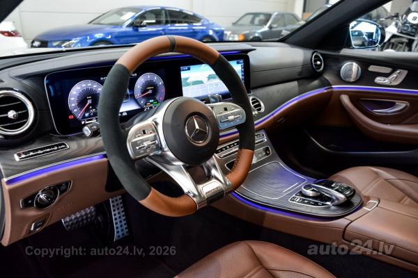 Grey Mercedes-Benz E-Class 2019 in Tallinn, with an engine capacity of 3.00 L and mileage of 142 thousand km for 46000 €, photo 7 on AUTOMOTO.COM.LV