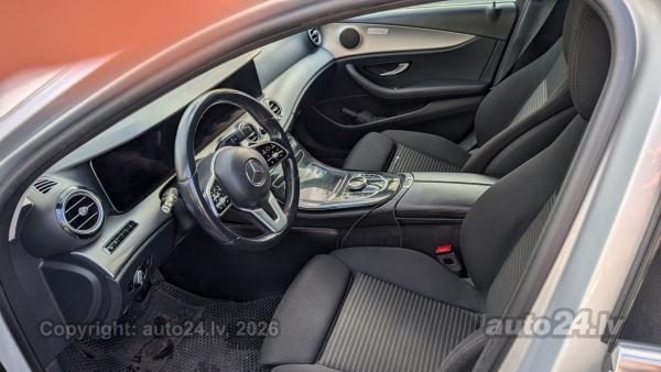 Серый Мерседес Е-Класс 2019 в Тарту, объемом двигателя 2.00 л и пробегом 426 тыс. км за 9000 €, фото 5 на AUTOMOTO.COM.LV