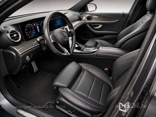 Grey Mercedes-Benz E-Class 2020 in Tallinn, with an engine capacity of 2.90 L and mileage of 144 thousand km for 34900 €, photo 6 on AUTOMOTO.COM.LV