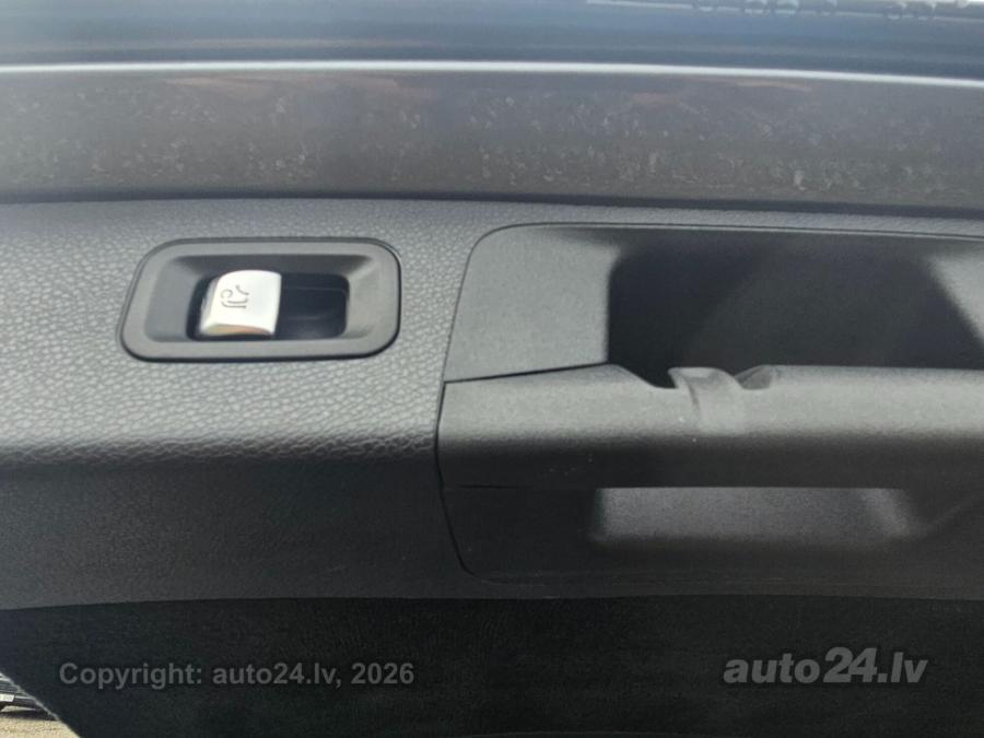 Pelēks Mercedes-Benz E-Class 2020 Tallina, ar dzinēja tilpumu 2.90 L un nobraukumu 144 tūkst. km par 34900 €, foto 20 vietnē AUTOMOTO.COM.LV