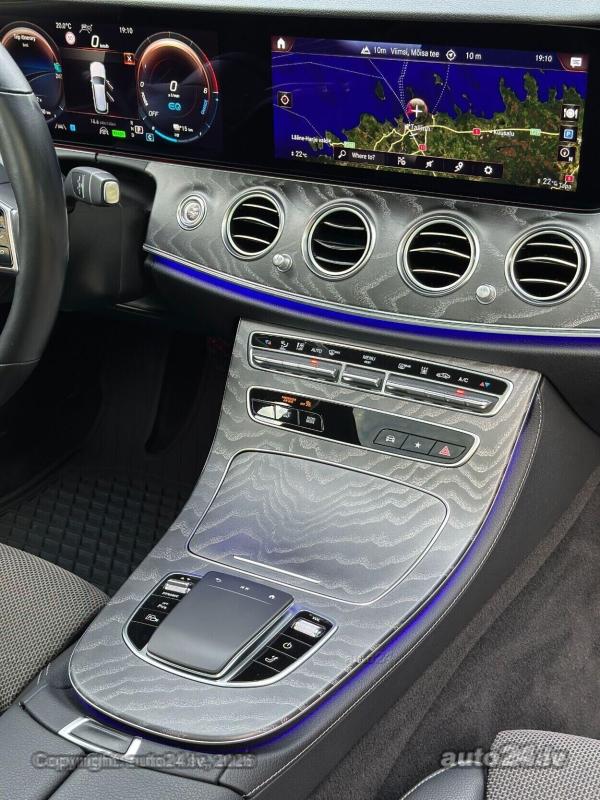 Grey Mercedes-Benz E-Class 2020 in Tallinn, with an engine capacity of 2.00 L and mileage of 195 thousand km for 26900 €, photo 7 on AUTOMOTO.COM.LV