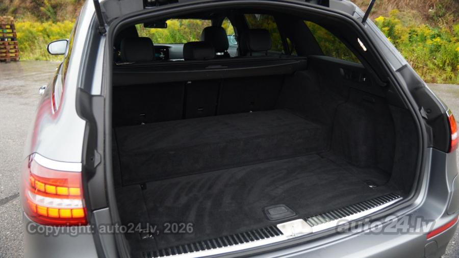 Grey Mercedes-Benz E-Class 2020 in Voru, with an engine capacity of 2.00 L and mileage of 139 thousand km for 32900 €, photo 18 on AUTOMOTO.COM.LV