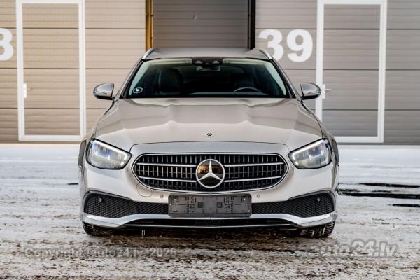 Pelēks Mercedes-Benz E-Class 2021 Tallina, ar dzinēja tilpumu 2.00 L un nobraukumu 197 tūkst. km par 22500 €, foto 3 vietnē AUTOMOTO.COM.LV