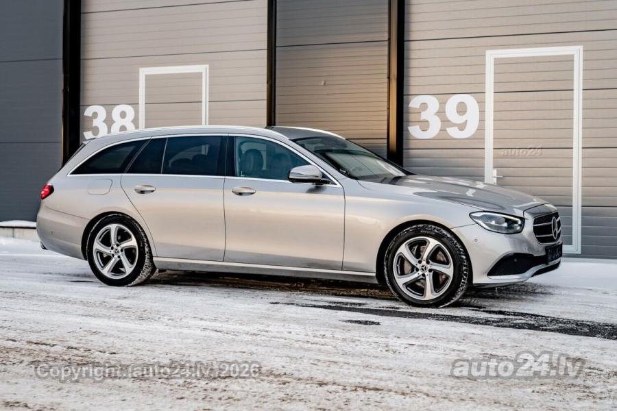 Pelēks Mercedes-Benz E-Class 2021 Tallina, ar dzinēja tilpumu 2.00 L un nobraukumu 197 tūkst. km par 22500 €, foto 4 vietnē AUTOMOTO.COM.LV