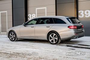Pelēks Mercedes-Benz E-Class 2021 Tallina, ar dzinēja tilpumu 2.00 L un nobraukumu 197 tūkst. km par 22500 €, foto 7 vietnē AUTOMOTO.COM.LV