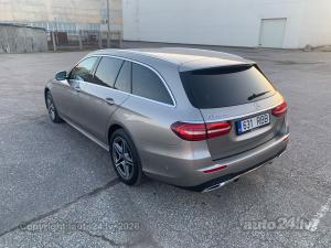 Pelēks Mercedes-Benz E-Class 2021 Tallina, ar dzinēja tilpumu 2.00 L un nobraukumu 164 tūkst. km par 33900 €, foto 4 vietnē AUTOMOTO.COM.LV