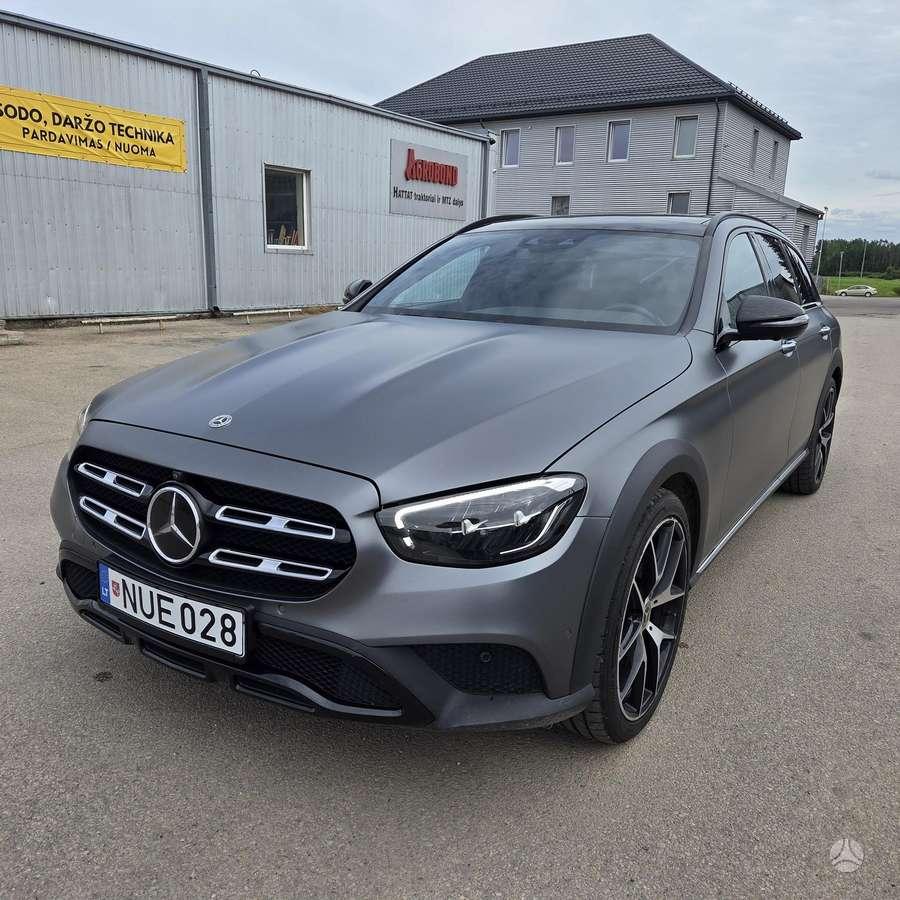 Pelēks Mercedes-Benz E-Class 2021 Tauragė, ar dzinēja tilpumu 2.00 L un nobraukumu 113 tūkst. km par 30950 €, foto 4 vietnē AUTOMOTO.COM.LV