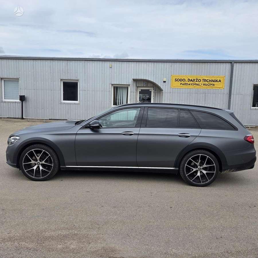 Pelēks Mercedes-Benz E-Class 2021 Tauragė, ar dzinēja tilpumu 2.00 L un nobraukumu 113 tūkst. km par 30950 €, foto 7 vietnē AUTOMOTO.COM.LV