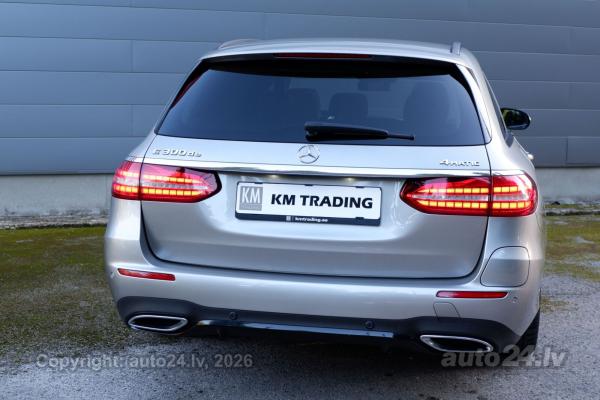 Mercedes-Benz E-Class 2021 Hāpsalu vietnē Pelēks Mercedes-Benz E-Class 2021 Hāpsalu, ar dzinēja tilpumu 2.00 L un nobraukumu 132 tūkst. km par 31490 €, foto 7 vietnē AUTOMOTO.COM.LV