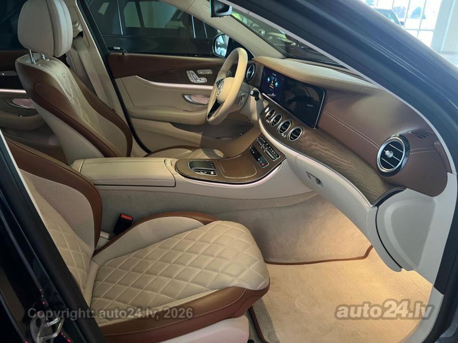 Pelēks Mercedes-Benz E-Class 2022 Tallina, ar dzinēja tilpumu 2.90 L un nobraukumu 136 tūkst. km par 69900 €, foto 19 vietnē AUTOMOTO.COM.LV