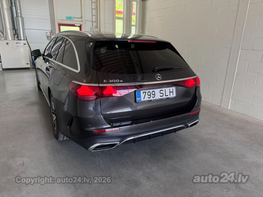 Grey Mercedes-Benz E-Class 2024 in Tartu, with an engine capacity of 2.00 L and mileage of 29 thousand km for 53900 €, photo 14 on AUTOMOTO.COM.LV