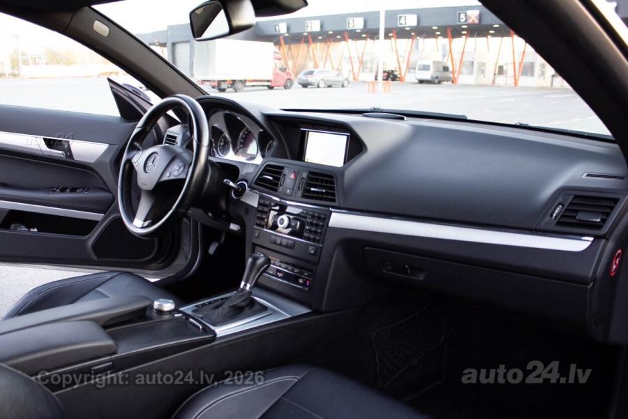 Sarkans Mercedes-Benz E-Class 2010 Tallina, ar dzinēja tilpumu 3.00 L un nobraukumu 229 tūkst. km par 14999 €, foto 12 vietnē AUTOMOTO.COM.LV