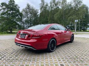 Sarkans Mercedes-Benz E-Class 2014 Tallina, ar dzinēja tilpumu 4.60 L un nobraukumu 144 tūkst. km par 19900 €, foto 5 vietnē AUTOMOTO.COM.LV