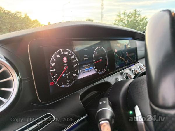 Sarkans Mercedes-Benz E-Class 2017 Pērnava, ar dzinēja tilpumu 2.00 L un nobraukumu 209 tūkst. km par 23900 €, foto 8 vietnē AUTOMOTO.COM.LV