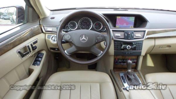 Sarkans Mercedes-Benz E-Class 2009 Tallina, ar dzinēja tilpumu 2.10 L un nobraukumu 300 tūkst. km par 7990 €, foto 4 vietnē AUTOMOTO.COM.LV