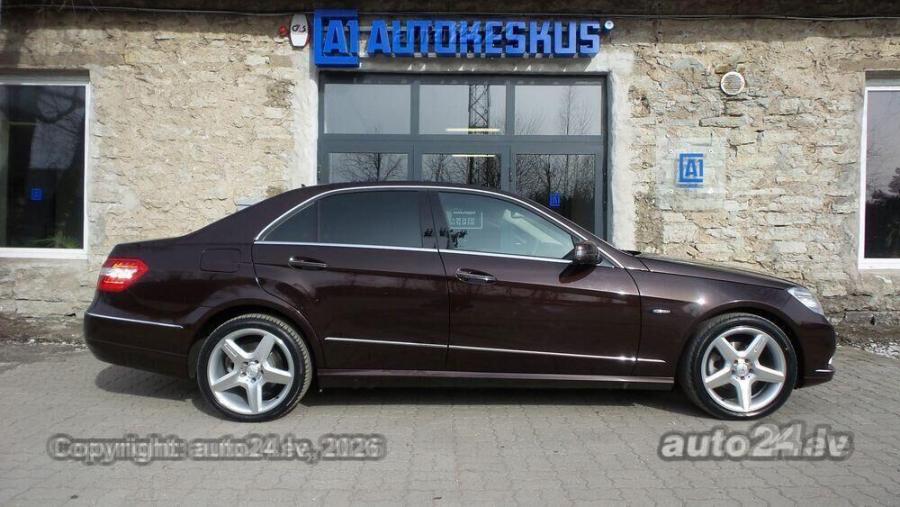 Sarkans Mercedes-Benz E-Class 2009 Tallina, ar dzinēja tilpumu 2.10 L un nobraukumu 300 tūkst. km par 7990 €, foto 9 vietnē AUTOMOTO.COM.LV