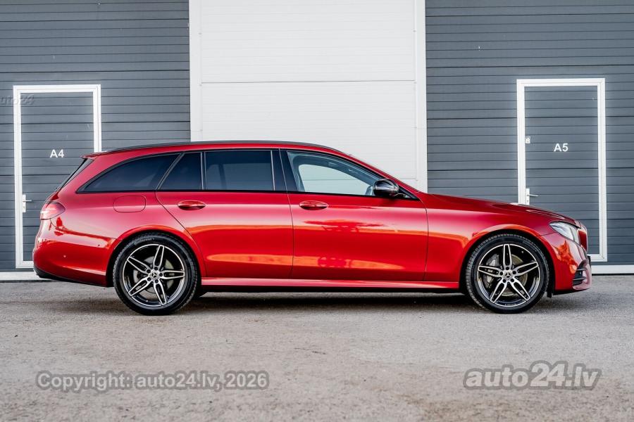 Red Mercedes-Benz E-Class 2017 in Parnu, with an engine capacity of 3.00 L and mileage of 180 thousand km for 22900 €, photo 10 on AUTOMOTO.COM.LV