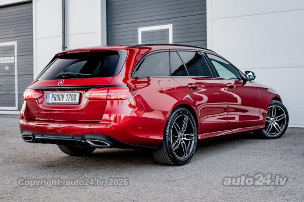 Sarkans Mercedes-Benz E-Class 2017 Pērnava, ar dzinēja tilpumu 3.00 L un nobraukumu 180 tūkst. km par 22900 €, foto 10 vietnē AUTOMOTO.COM.LV