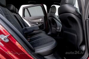 Red Mercedes-Benz E-Class 2017 in Parnu, with an engine capacity of 3.00 L and mileage of 180 thousand km for 22900 €, photo 18 on AUTOMOTO.COM.LV