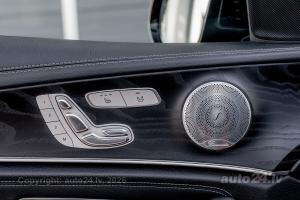 Red Mercedes-Benz E-Class 2017 in Parnu, with an engine capacity of 3.00 L and mileage of 180 thousand km for 22900 €, photo 22 on AUTOMOTO.COM.LV