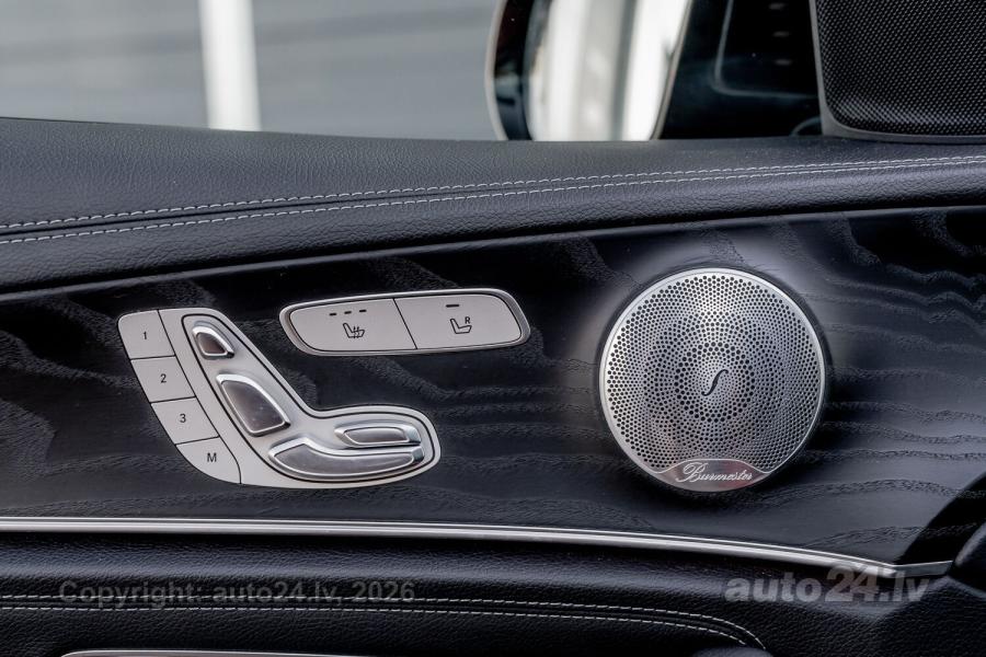 Red Mercedes-Benz E-Class 2017 in Parnu, with an engine capacity of 3.00 L and mileage of 180 thousand km for 22900 €, photo 22 on AUTOMOTO.COM.LV
