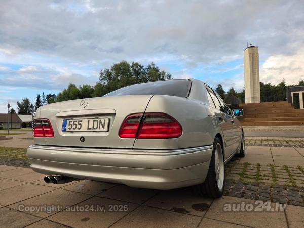 Mercedes-Benz E-Class 1996 Pelva, ar dzinēja tilpumu 5.00 L un nobraukumu 238 tūkst. km par 10000 €, foto 7 vietnē AUTOMOTO.COM.LV