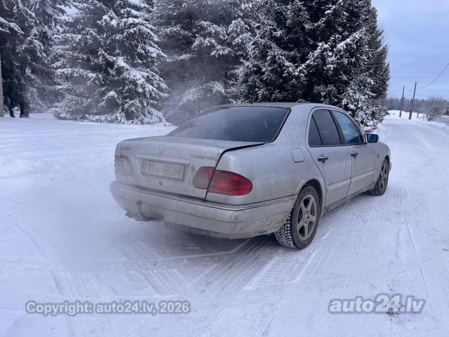 Мерседес Е-Класс 1998 в Таллин, объемом двигателя 2.90 л и пробегом 380 тыс. км за 1500 €, фото 4 на AUTOMOTO.COM.LV