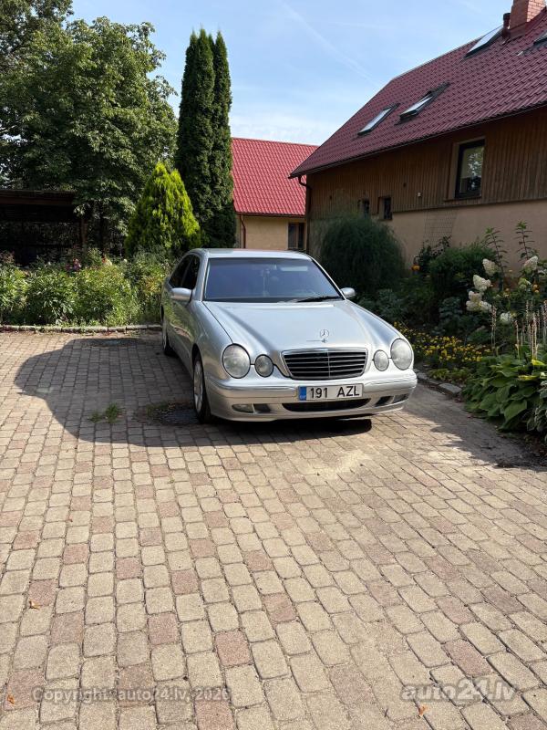 Mercedes-Benz E-Class 2001 Tallina, ar dzinēja tilpumu 2.70 L un nobraukumu 330 tūkst. km par 5990 €, foto 3 vietnē AUTOMOTO.COM.LV