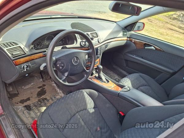 Mercedes-Benz E-Class 2002 in Tallinn, with an engine capacity of 2.70 L and mileage of 354 thousand km for 1950 €, photo 5 on AUTOMOTO.COM.LV