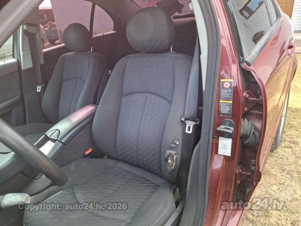 Mercedes-Benz E-Class 2002 in Tallinn, with an engine capacity of 2.70 L and mileage of 354 thousand km for 1950 €, photo 6 on AUTOMOTO.COM.LV