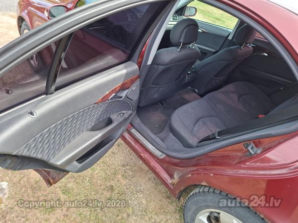 Mercedes-Benz E-Class 2002 in Tallinn, with an engine capacity of 2.70 L and mileage of 354 thousand km for 1950 €, photo 9 on AUTOMOTO.COM.LV