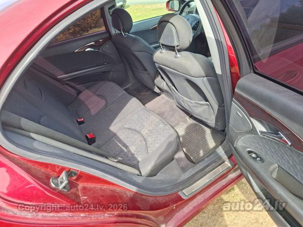 Mercedes-Benz E-Class 2002 in Tallinn, with an engine capacity of 2.70 L and mileage of 354 thousand km for 1950 €, photo 10 on AUTOMOTO.COM.LV