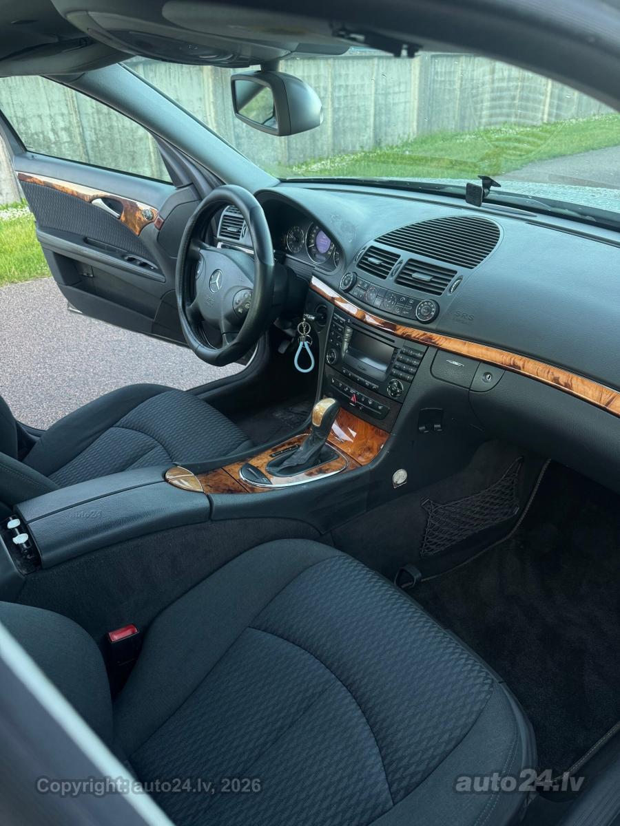 Mercedes-Benz E-Class 2002 Tallina, ar dzinēja tilpumu 2.10 L un nobraukumu 0 tūkst. km par 1998 €, foto 8 vietnē AUTOMOTO.COM.LV
