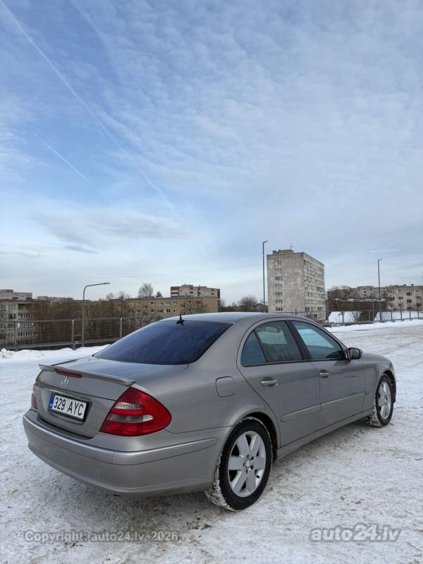 Mercedes-Benz E-Class 2003 Tallina, ar dzinēja tilpumu 3.20 L un nobraukumu 500 tūkst. km par 1998 €, foto 1 vietnē AUTOMOTO.COM.LV