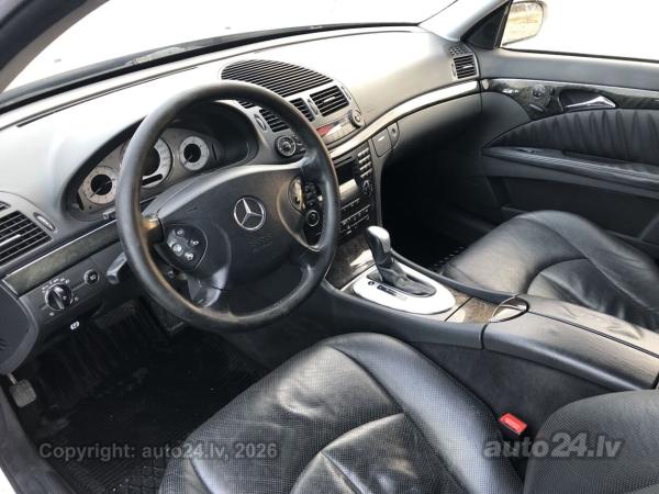 Mercedes-Benz E-Class 2003 Tallina, ar dzinēja tilpumu 3.20 L un nobraukumu 500 tūkst. km par 1998 €, foto 10 vietnē AUTOMOTO.COM.LV