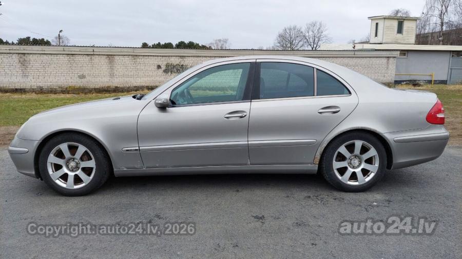 Mercedes-Benz E-Class 2003 Tallina, ar dzinēja tilpumu 3.20 L un nobraukumu 274 tūkst. km par 1200 €, foto 1 vietnē AUTOMOTO.COM.LV