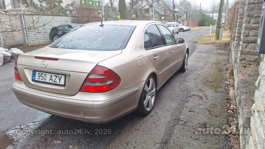Mercedes-Benz E-Class 2004 Tallina, ar dzinēja tilpumu 2.10 L un nobraukumu 323 tūkst. km par 1800 €, foto 5 vietnē AUTOMOTO.COM.LV