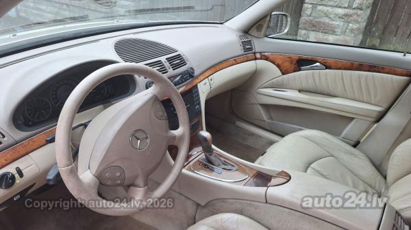 Mercedes-Benz E-Class 2004 in Tallinn, with an engine capacity of 2.10 L and mileage of 323 thousand km for 1800 €, photo 10 on AUTOMOTO.COM.LV
