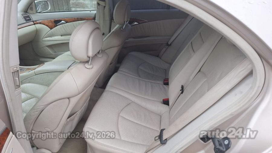 Mercedes-Benz E-Class 2004 Tallina, ar dzinēja tilpumu 2.10 L un nobraukumu 323 tūkst. km par 1800 €, foto 13 vietnē AUTOMOTO.COM.LV