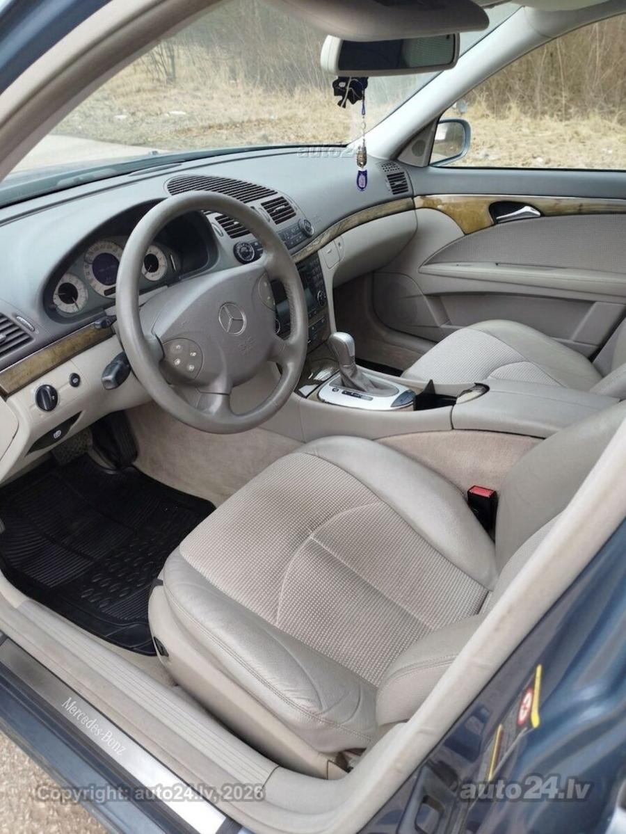 Mercedes-Benz E-Class 2004 Tallina, ar dzinēja tilpumu 2.60 L un nobraukumu 250 tūkst. km par 1850 €, foto 2 vietnē AUTOMOTO.COM.LV