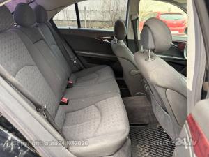 Mercedes-Benz E-Class 2004 in Narva, with an engine capacity of 2.10 L and mileage of 412 thousand km for 1999 €, photo 9 on AUTOMOTO.COM.LV