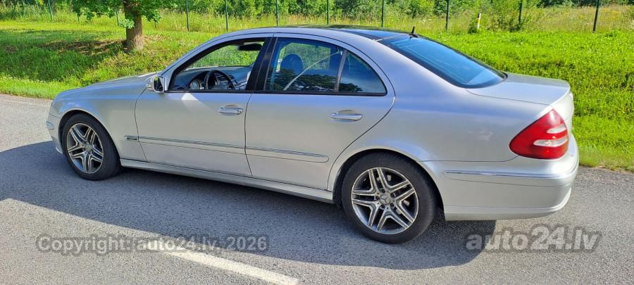 Mercedes-Benz E-Class 2004 in Tallinn, with an engine capacity of 3.20 L and mileage of 425 thousand km for 2800 €, photo 5 on AUTOMOTO.COM.LV
