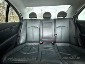 Mercedes-Benz E-Class 2005 in Tallinn, with an engine capacity of 3.00 L and mileage of 415 thousand km for 3000 €, photo 14 on AUTOMOTO.COM.LV