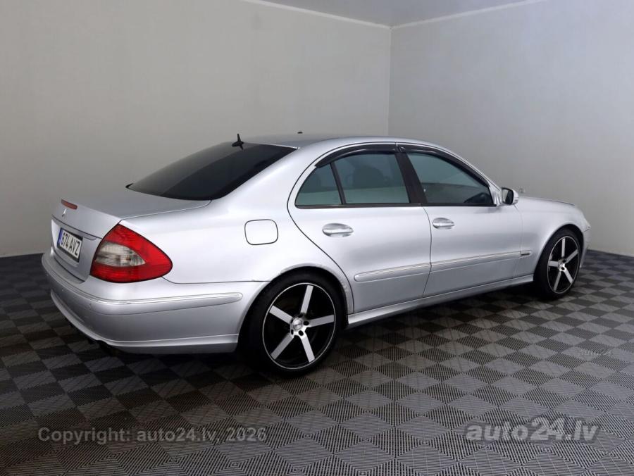 Mercedes-Benz E-Class 2006 Tallina, ar dzinēja tilpumu 3.00 L un nobraukumu 394 tūkst. km par 1399 €, foto 3 vietnē AUTOMOTO.COM.LV